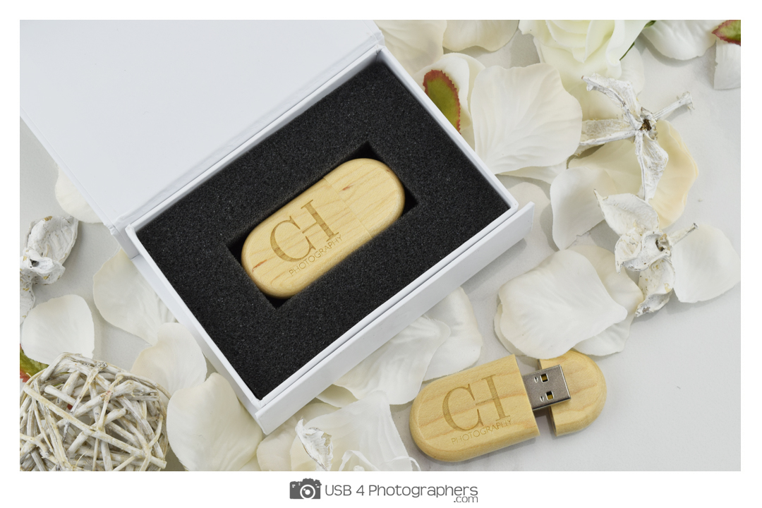 White Magnetic USB Gift Box - Personalised USB Memory Sticks & Gift ...