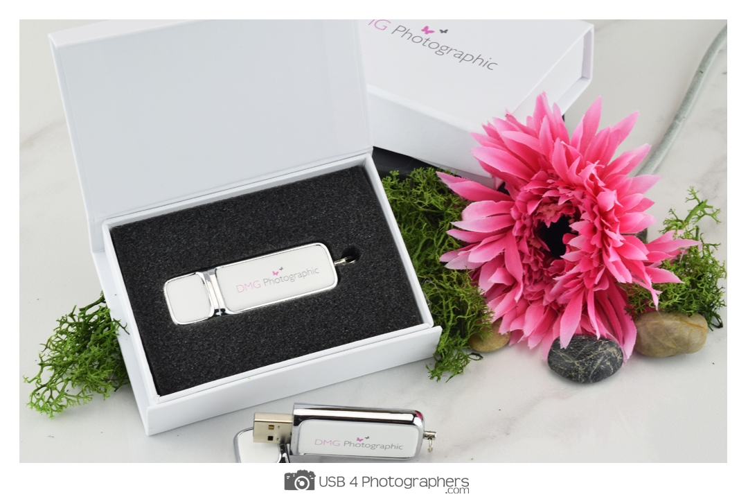 White Magnetic USB Gift Box - Personalised USB Memory Sticks & Gift ...